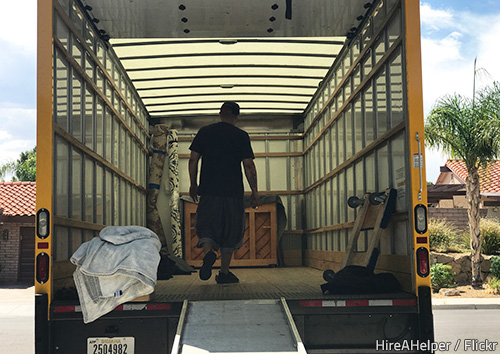 How to Load a Moving Truck the Right Way